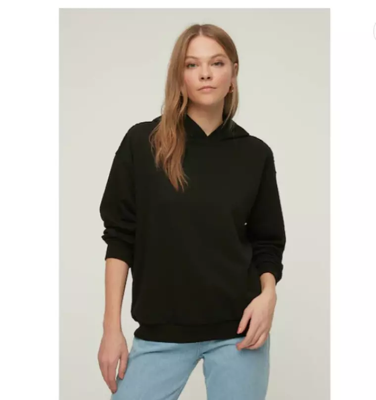 Cele mai cool hanorace de damă din România - Stiri, secrete, sfaturi utile - Aroganta.ro